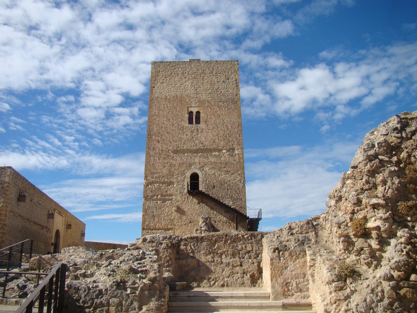 Castillos Españoles: CASTILLO DE ALCAUDETE - JAÉN