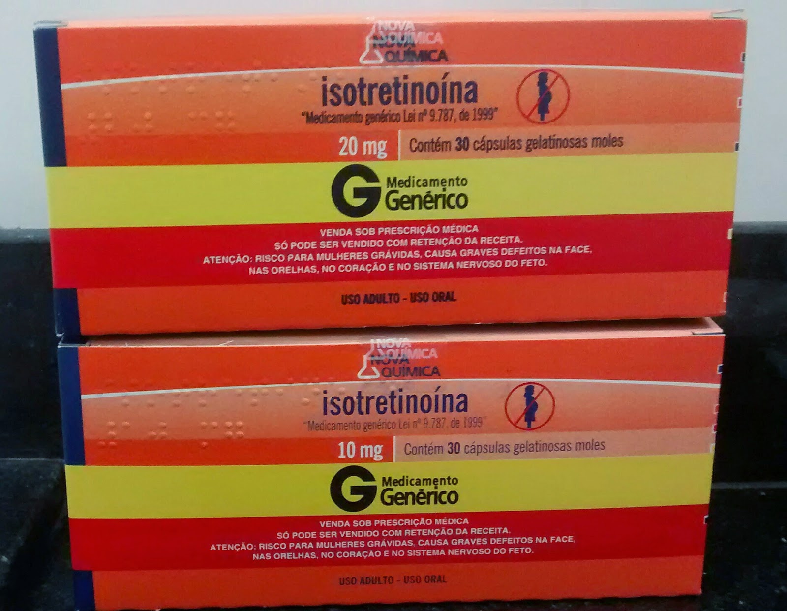 diário de isotretinoína: Produtos