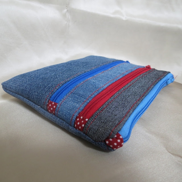 Mia's Creations: Triple-Zip Pouch