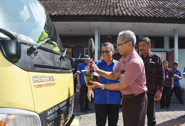 PT. Kereta Api Logistik (KALOG): [KG-xxx/2018] KALOG Resmikan Layanan ...