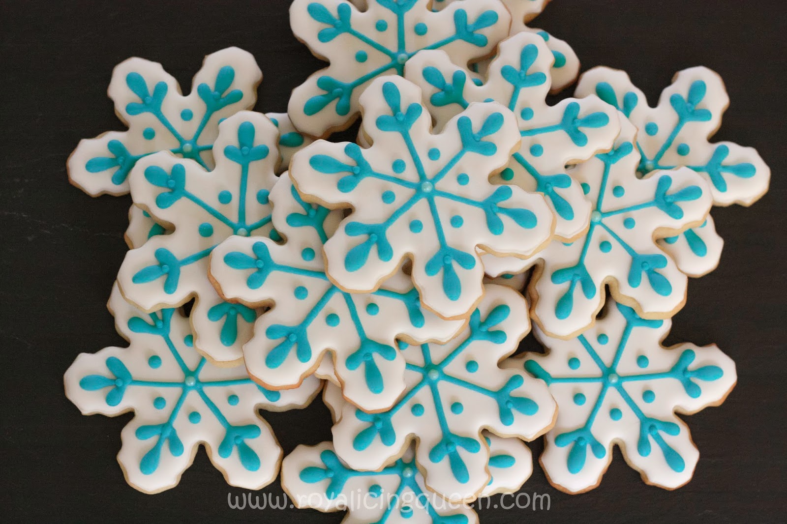 The Royal Icing Queen: Snowflake Cookies