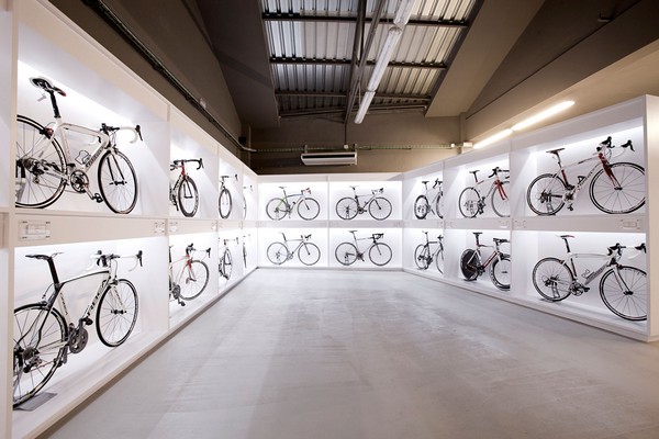 BicycleFriends.com: Ultimate Biker’s Thrill: Museum-like Bicycle Shop ...