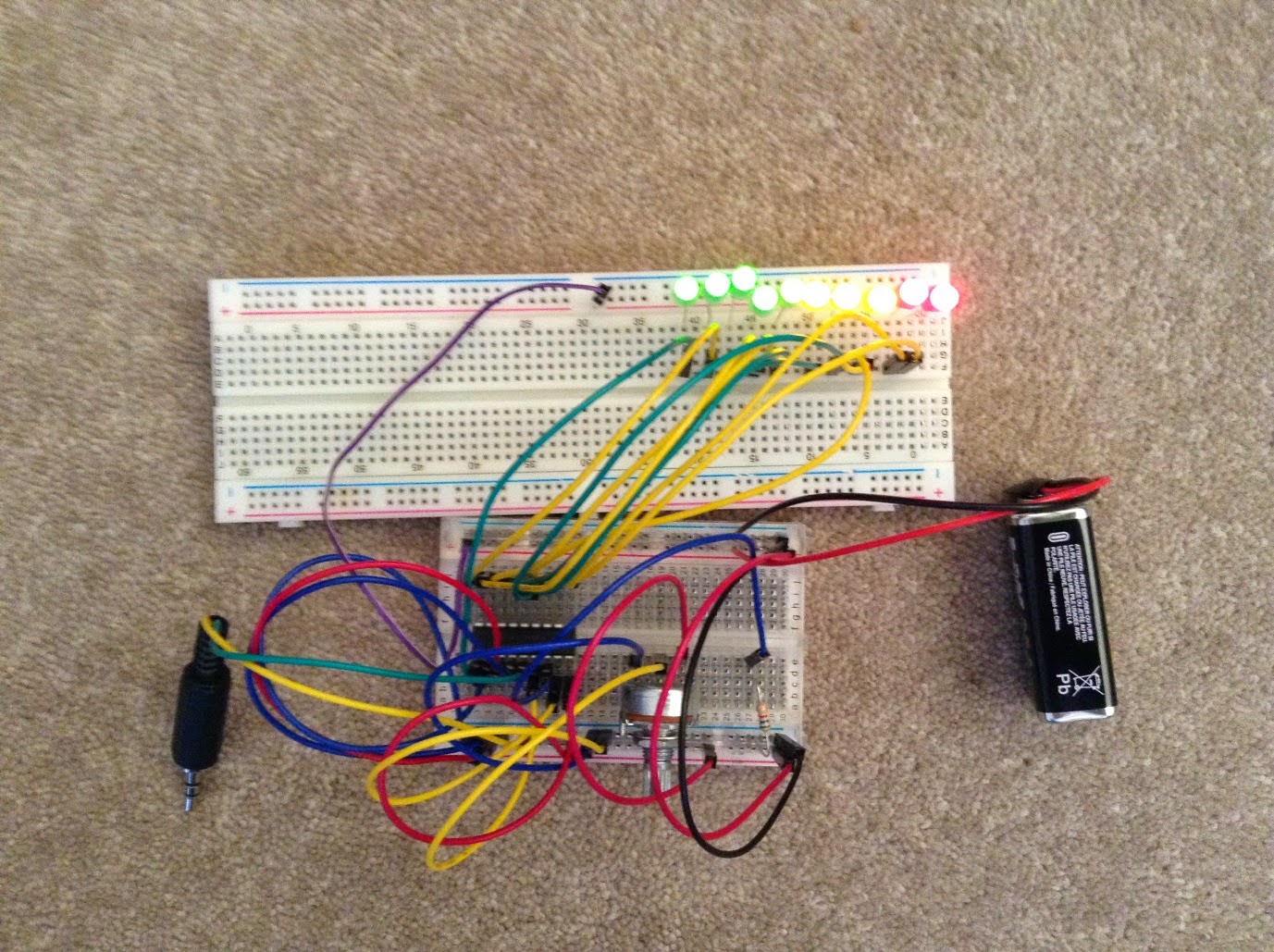 Electronics Blog.: LED Vu meter circuit using breadboard and LM3916 ...