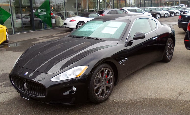 Luxury sports cars: Maserati Gran Turismo