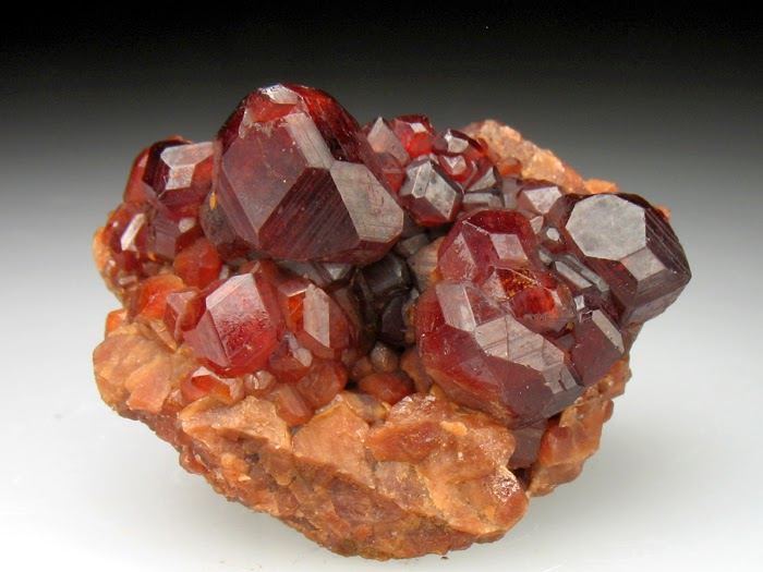Garnet | Geology Page