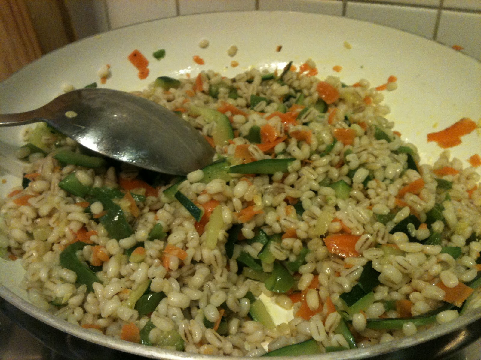 Non siamo ancora alla frutta...: Orzo perlato con verdurine scottate