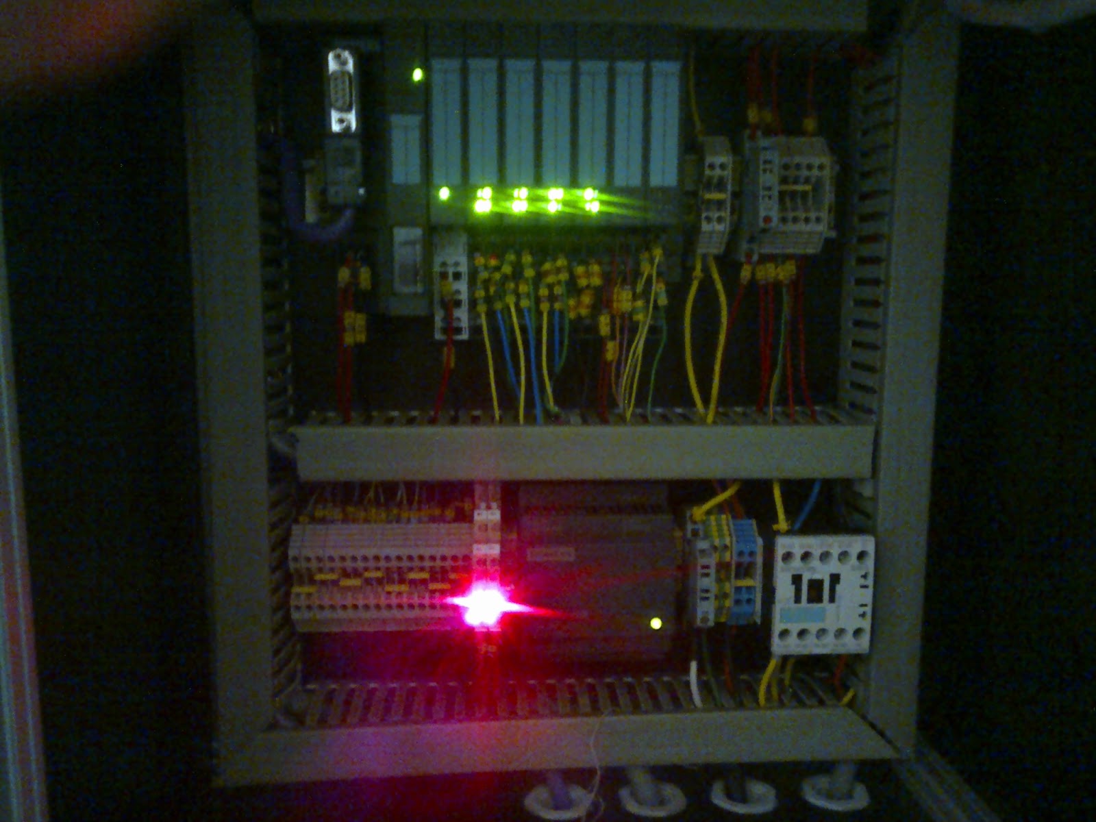 coparoman: PLC CONTROLADOR LOGICO PROGRAMABLE