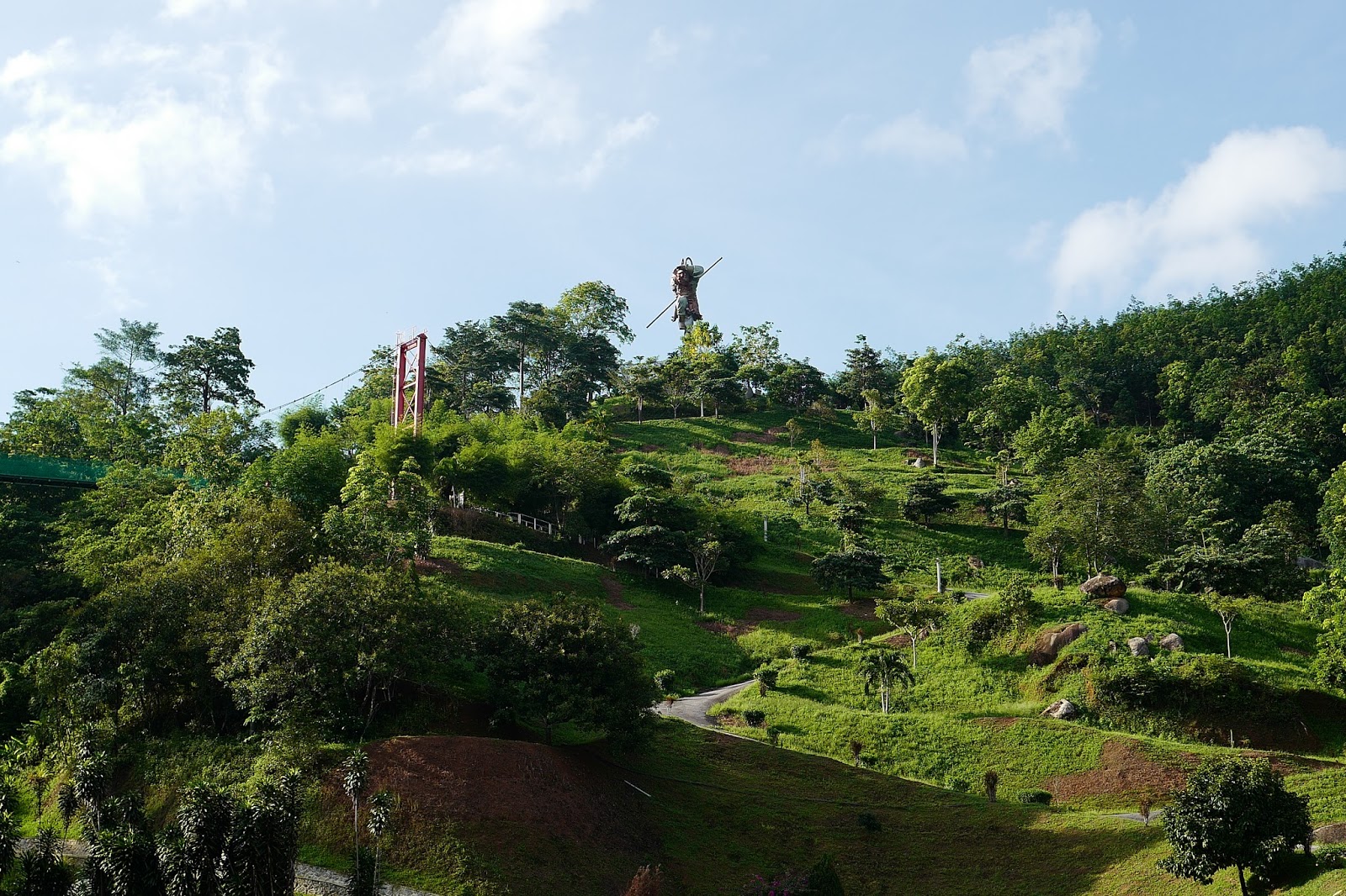 JE TunNel: BROGA HILL Dawn Hike and SAK DATO TEMPLE Exploration!
