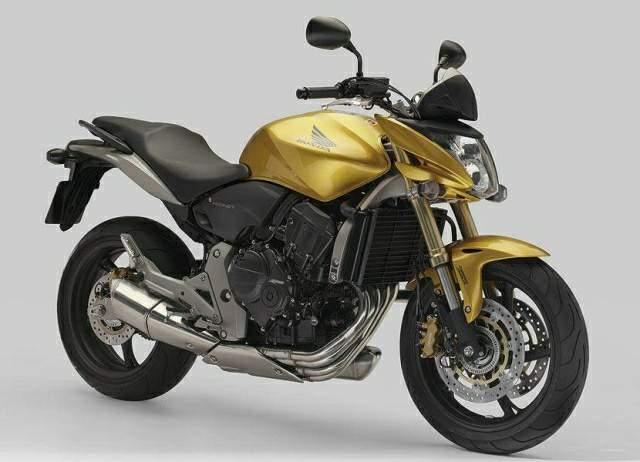 BIKES WALLPAPERS: Honda hornet