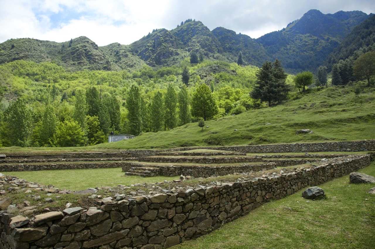 ANARCHYTECT: srinagar - harwan buddhist monument