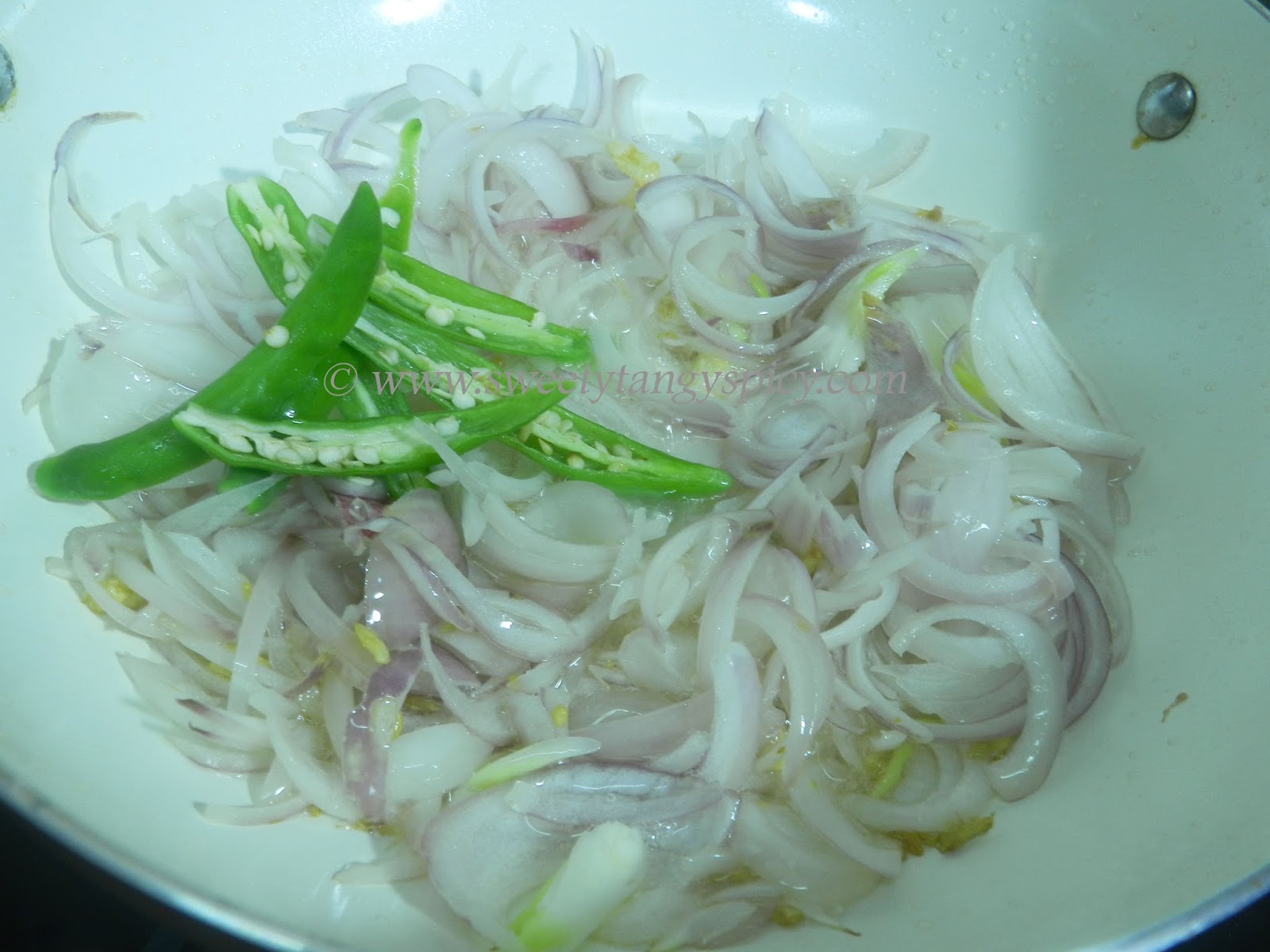 Kerala Nadan Mutta Curry | Kerala Egg curry with coconut milk| How to ...