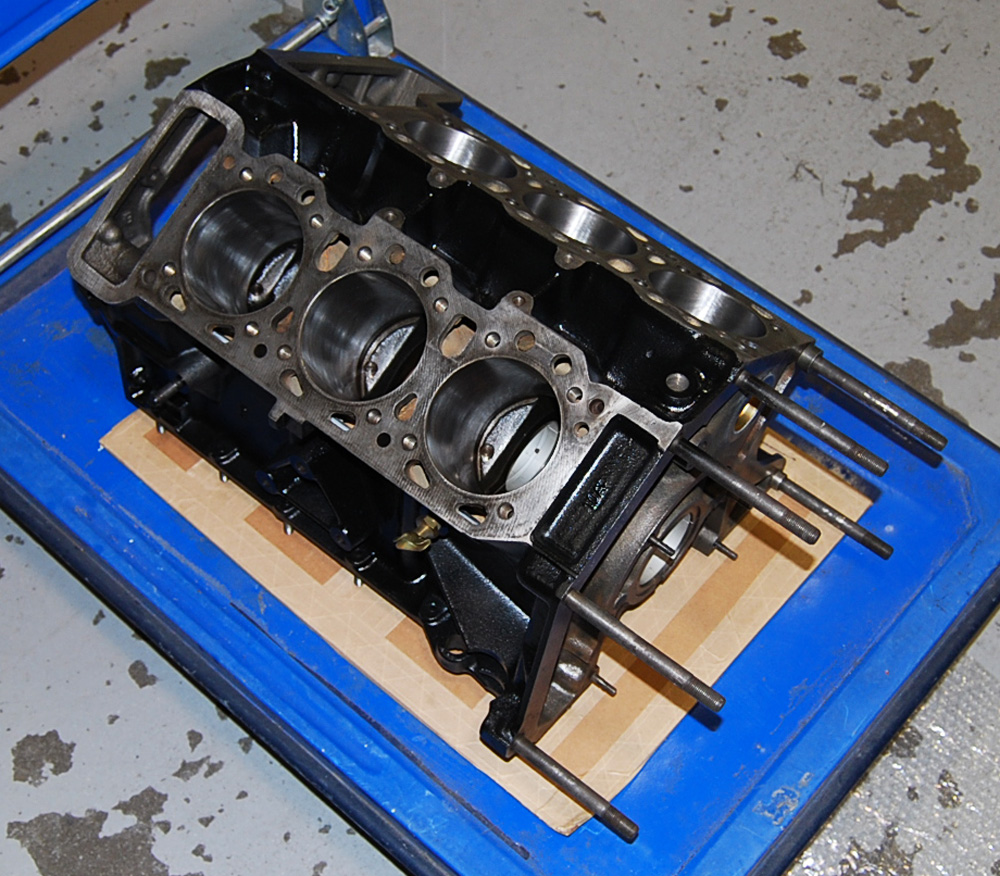 Dino 246 Restoration Blog: Getting organized: Engine parts await assembly