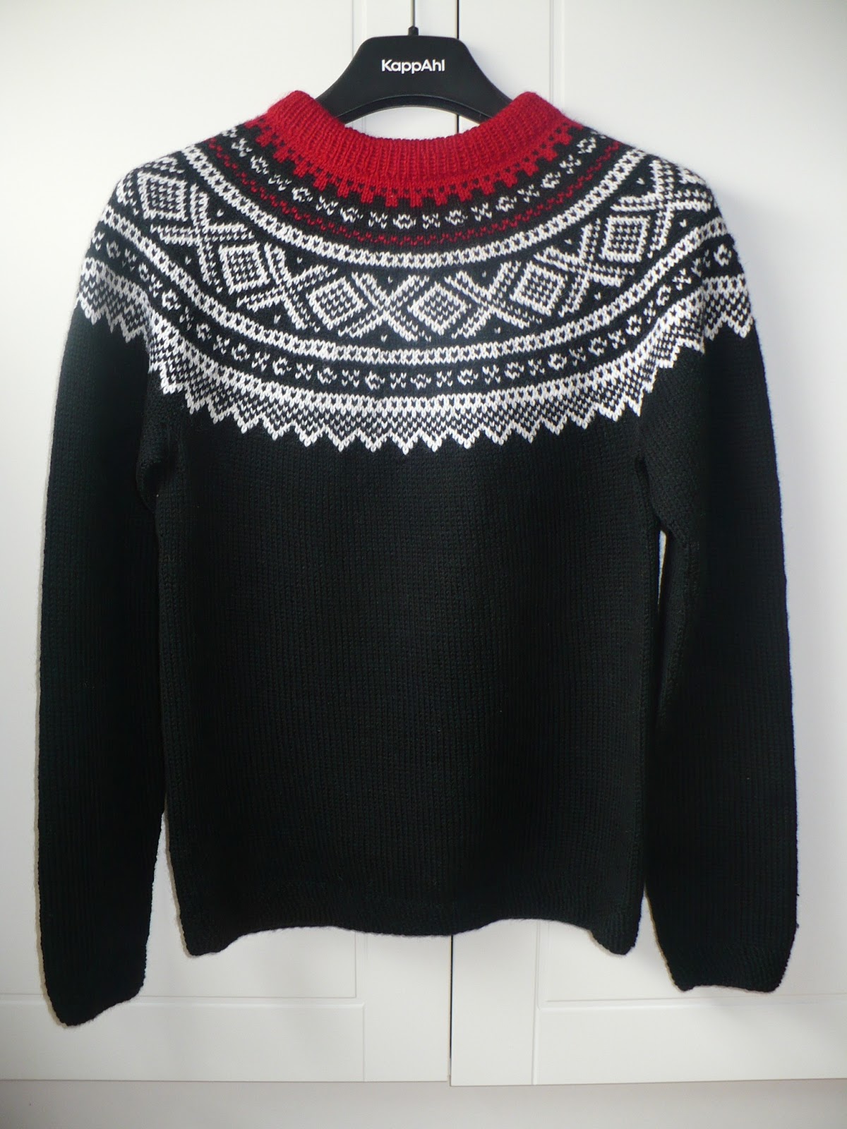 Noor-Strikk: Svart Mariusgenser str S