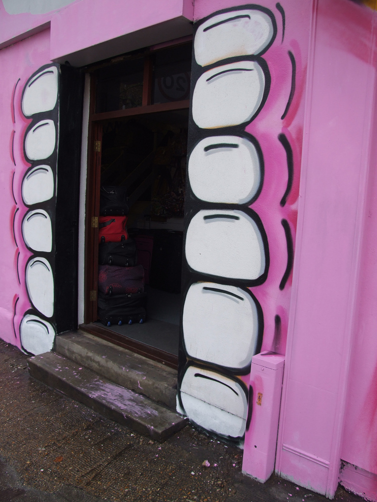 Sweet Toof New Mural In London – StreetArtNews