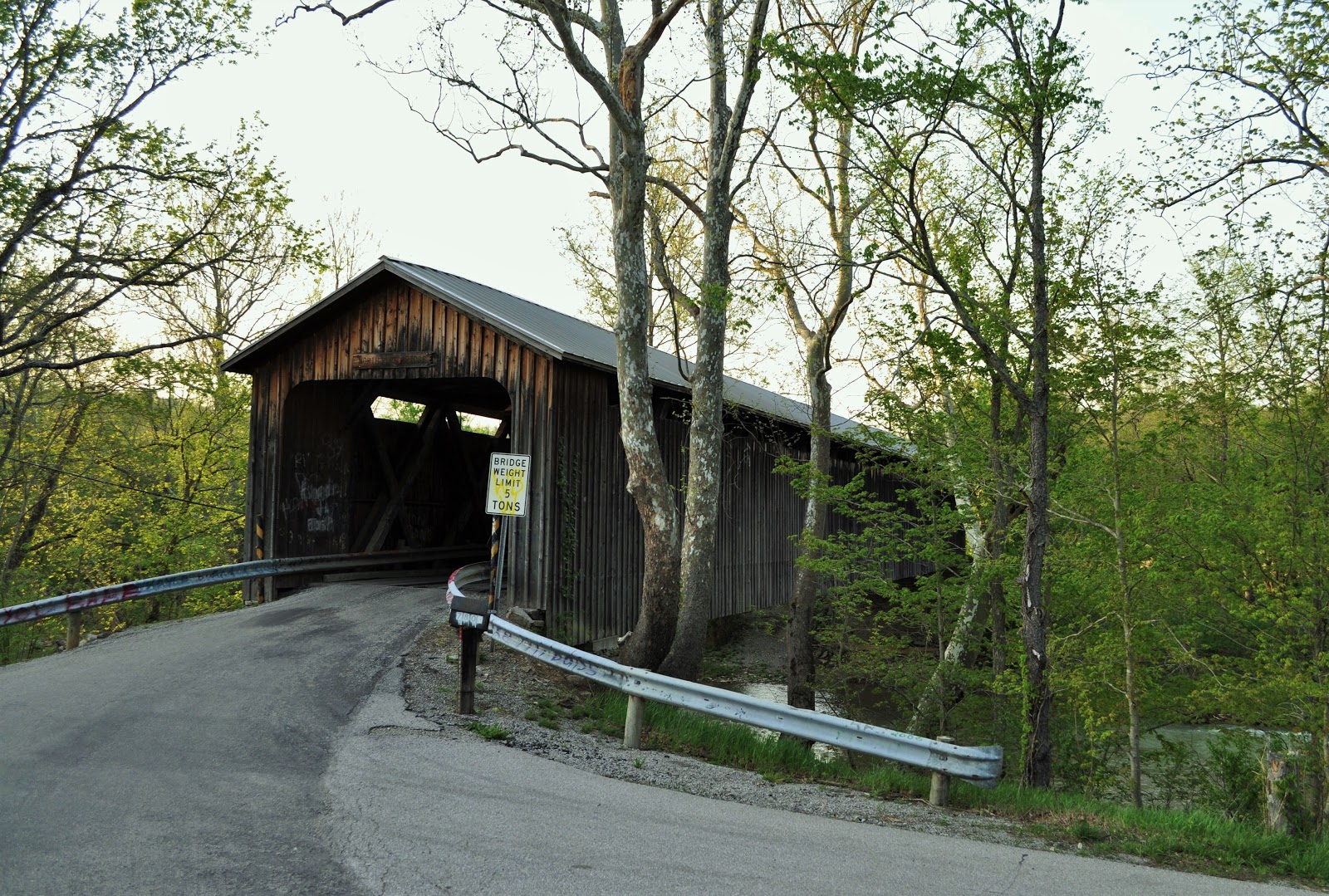 COVERED BRIDGES IN OHIO +: NORTH POLE ROAD COVERED BRIDGE - RIPLEY, OHIO