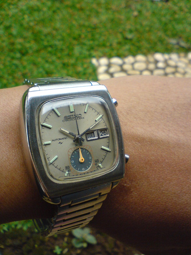 For Sale: Seiko "Monaco" SOLD | ELLYE SHOP