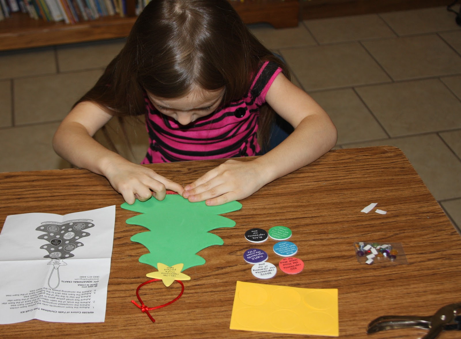A Learning Journey: "Colors of Faith" Christmas Tree Craft