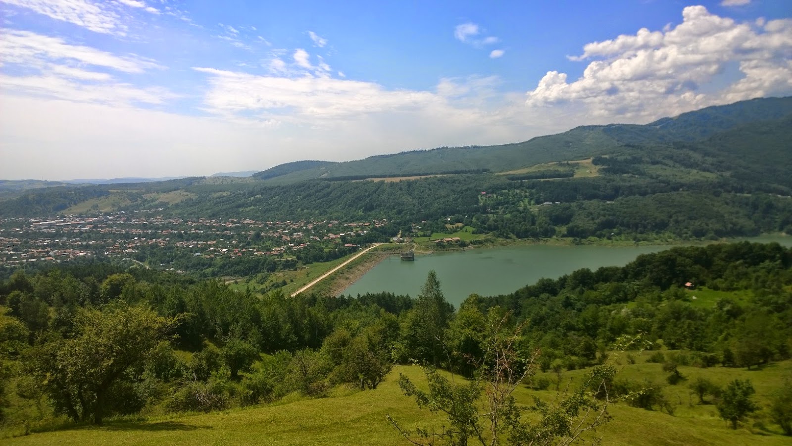 Acces catre Cascada Schinda din Maneciu-Ungureni | Carpathian Dream