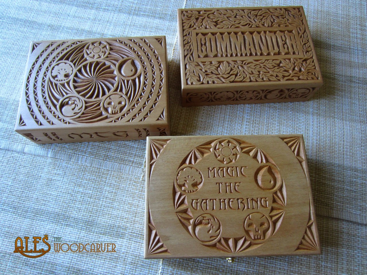 Ales the woodcarver: Magic the Gathering - Commander card boxes