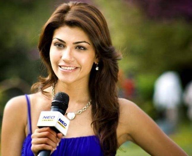 americanactrees: Beautiful Indian TV Reporter Pic, Cute Indian RJ Photo ...