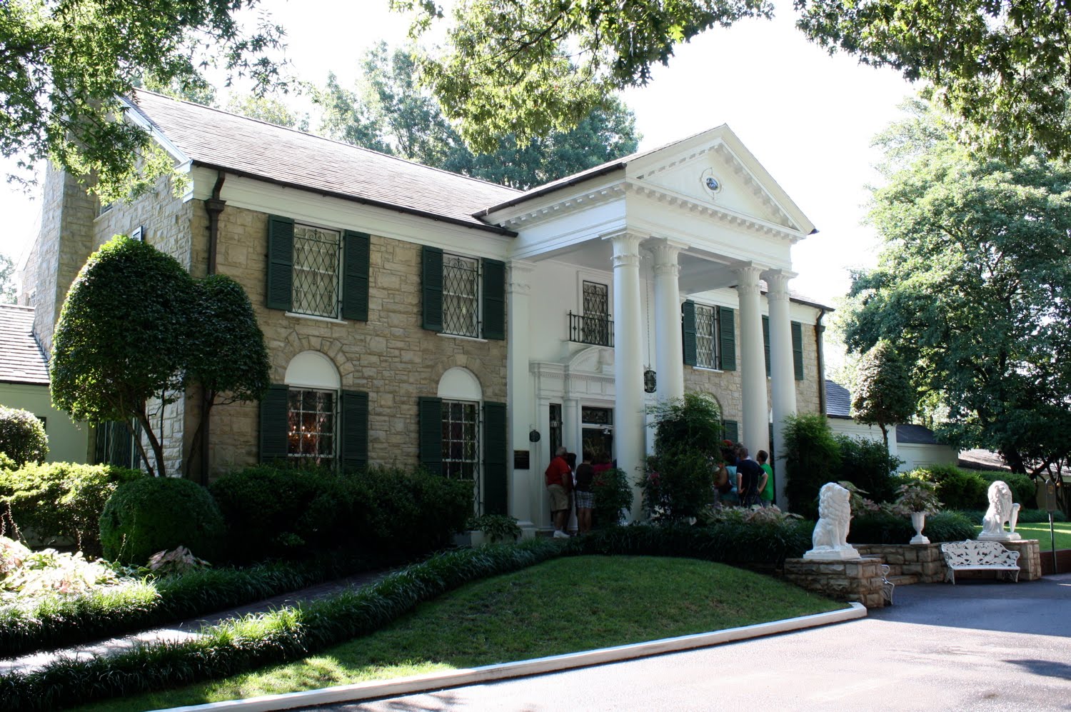 Brett Weiss: Words of Wonder: Elvis and Graceland