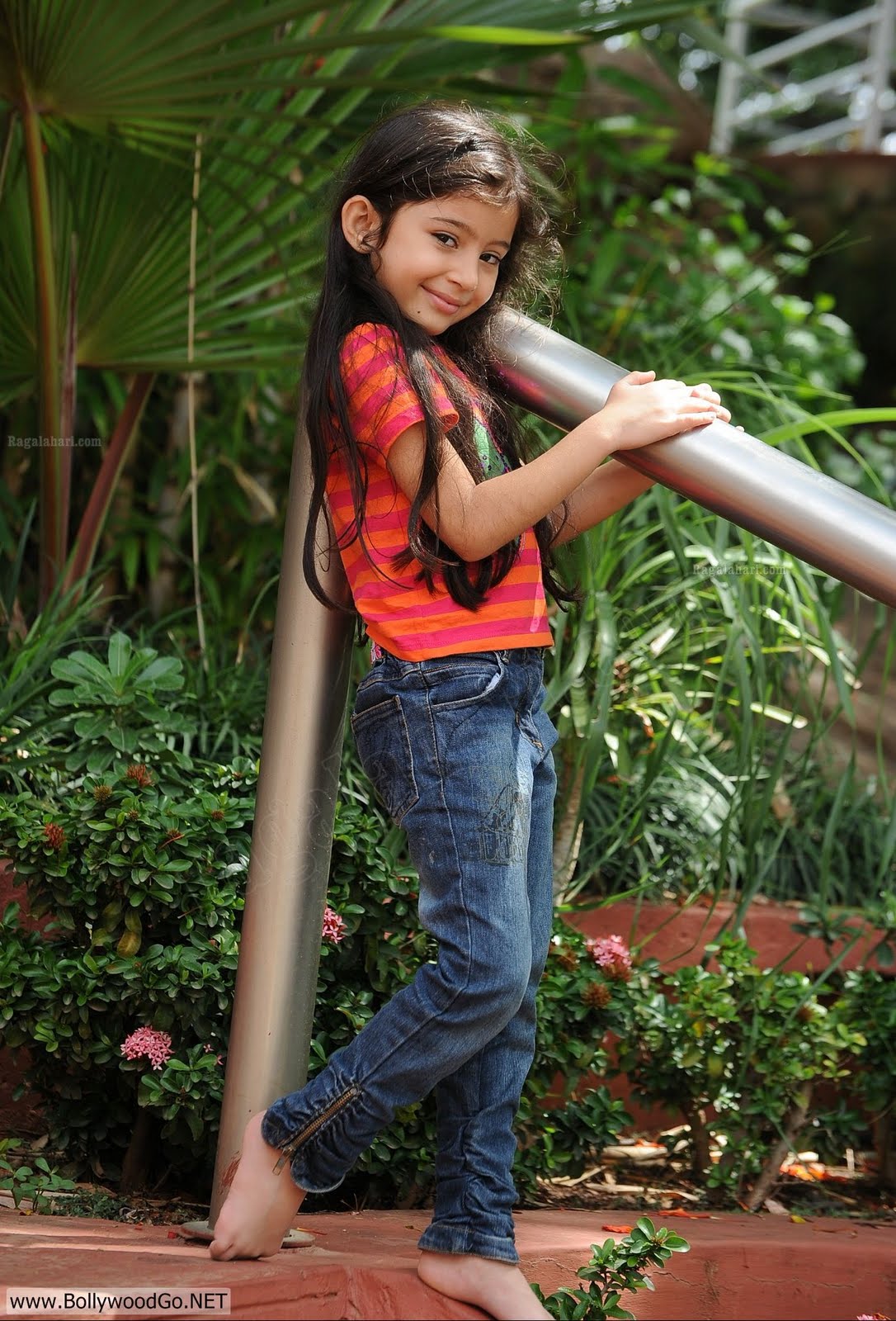 symprott: Sara Arjun beautiful child actress