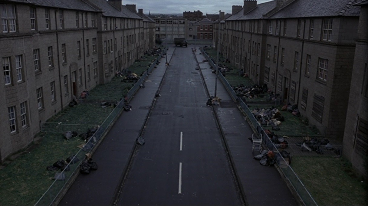 Passion for Movies: Ratcatcher [1999] – Sun-Drenched Dreams and Rubbish ...