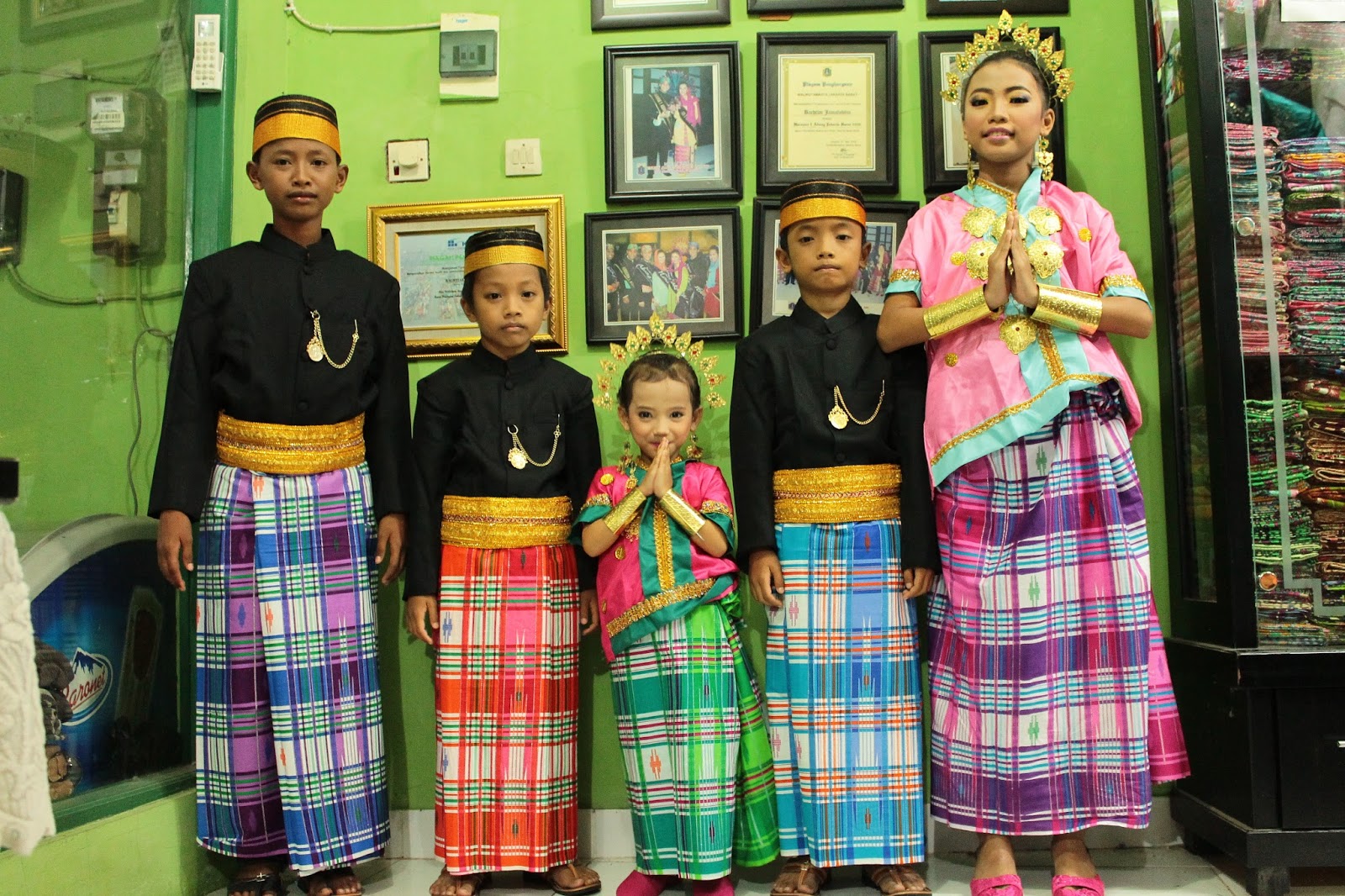 " SANGGAR NUSANTARA DOT COM " | Jakarta: JUAL TOPI RECCA SONGKOK BUGIS ...