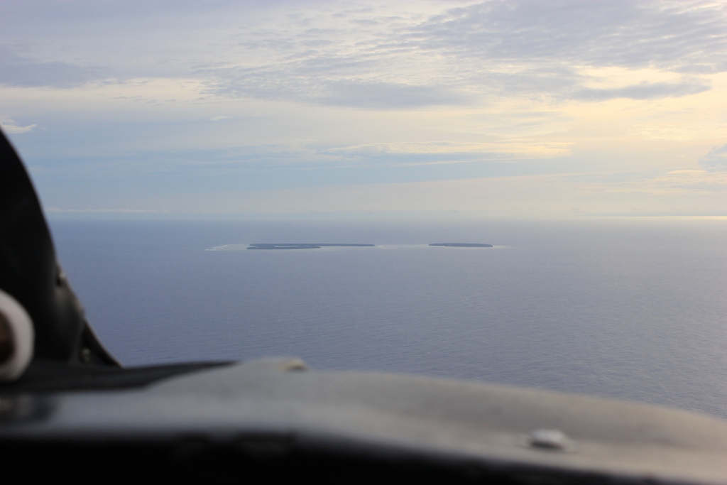 Cocktails out of Coconuts: Mokil Trip