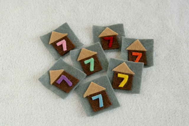 One Little Imp: Felt Weekly Activity or Routine Planner