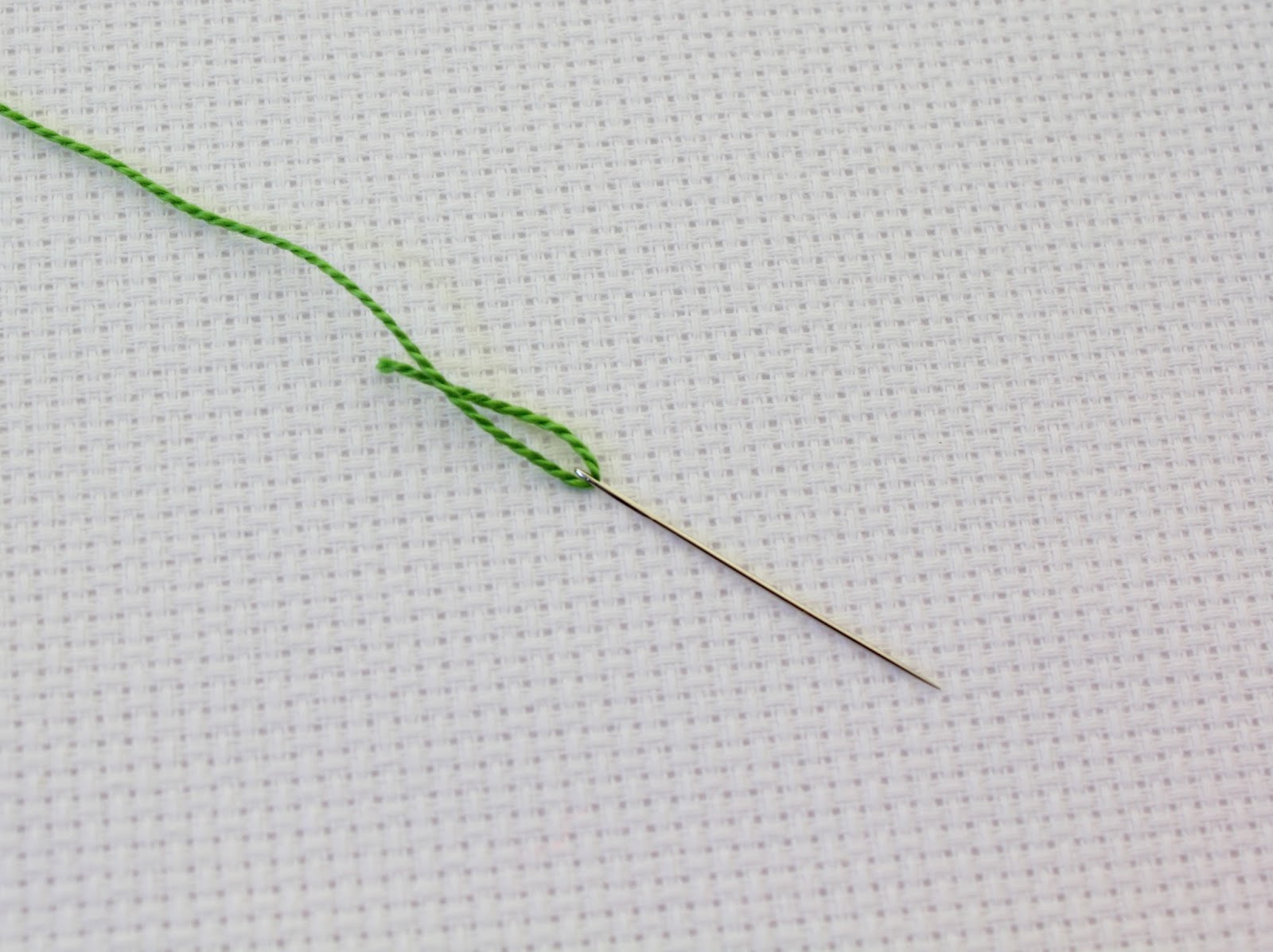 big B: 100 Stitches - Knotted Stitch