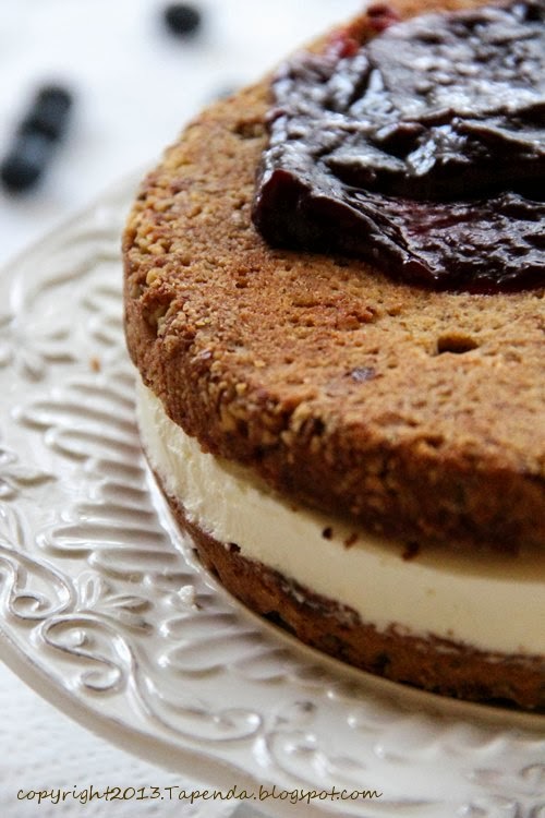 Torcik daim & borówki | TAPENDA Przepisy Kulinarne na każdy dzień