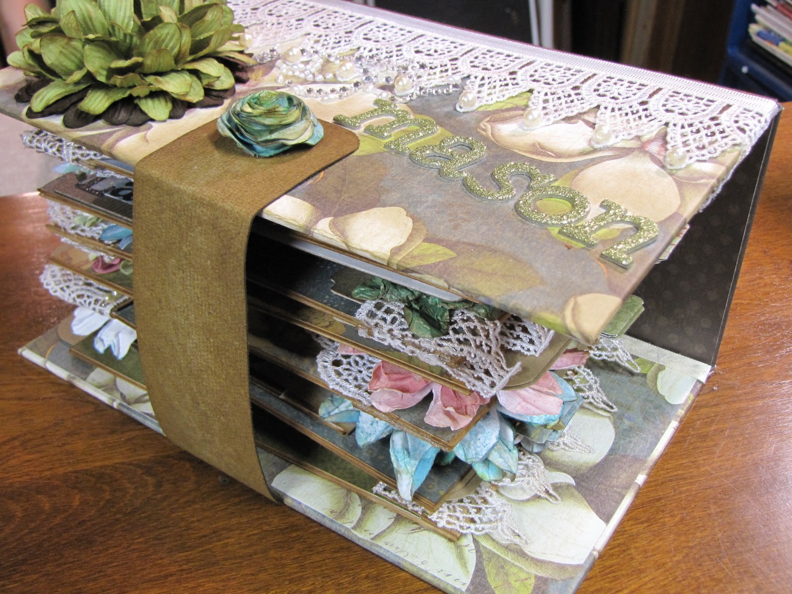 Jazzy Creations...: Paper Bag Flip Album