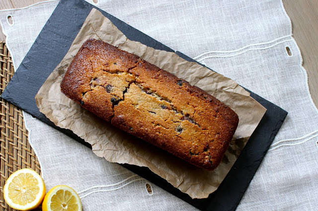 COUKiNE: LEMON, ALMOND & RED FRUiT CAKE