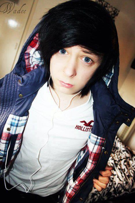 HANDSOME FACES: YOUNG BOYS and PRETTY EMO