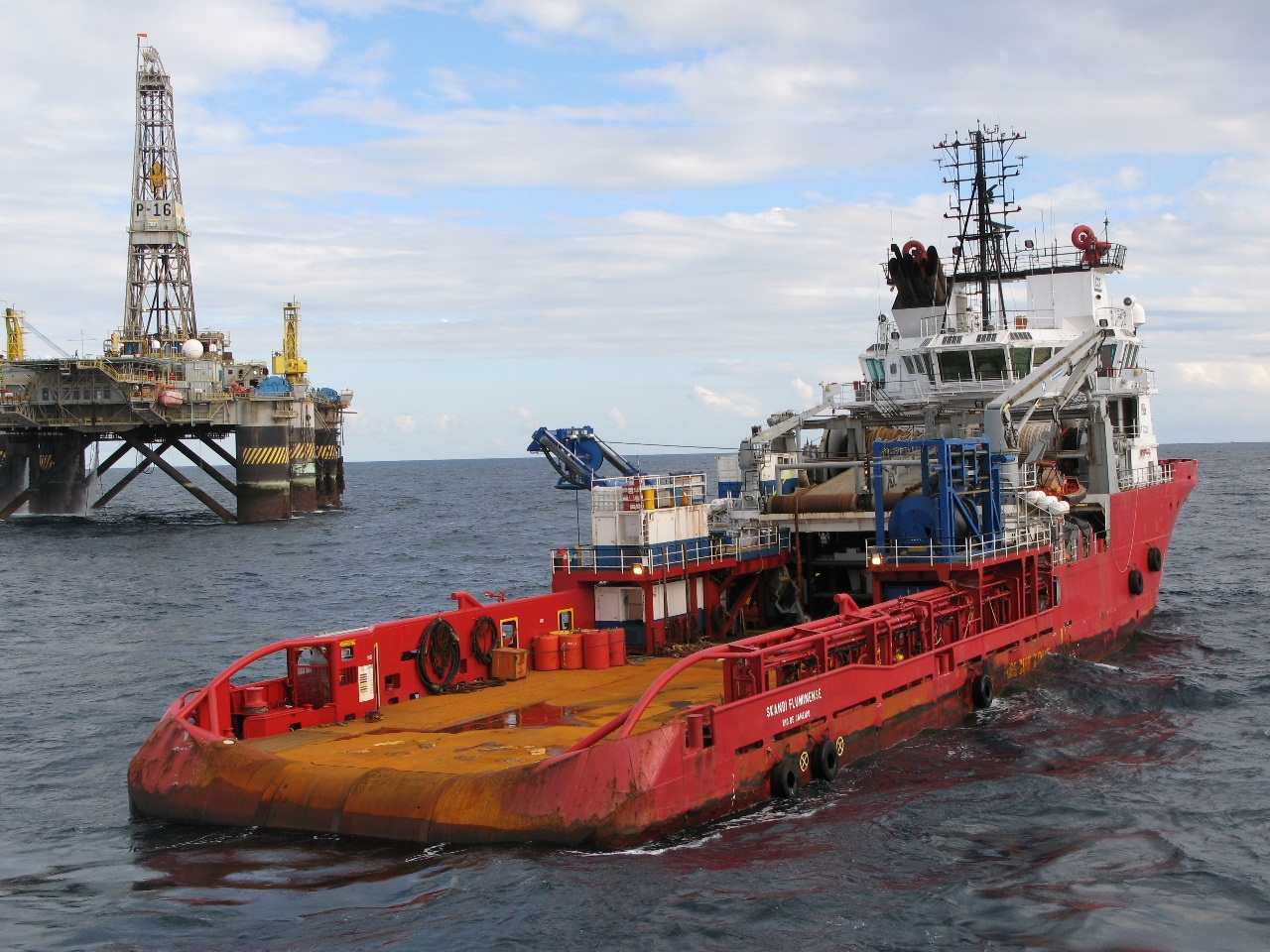 NAVIOS AHTS E PSV DO PORTO DE MACAE-RJ-BRASIL (IMBETIBA) E (FUTURO ...