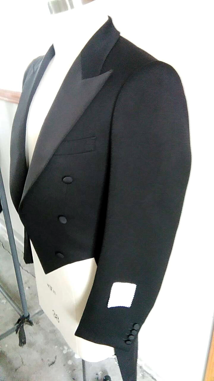 George Brummell Bespoke Tailors of London - The Black Evening Tailcoat Look