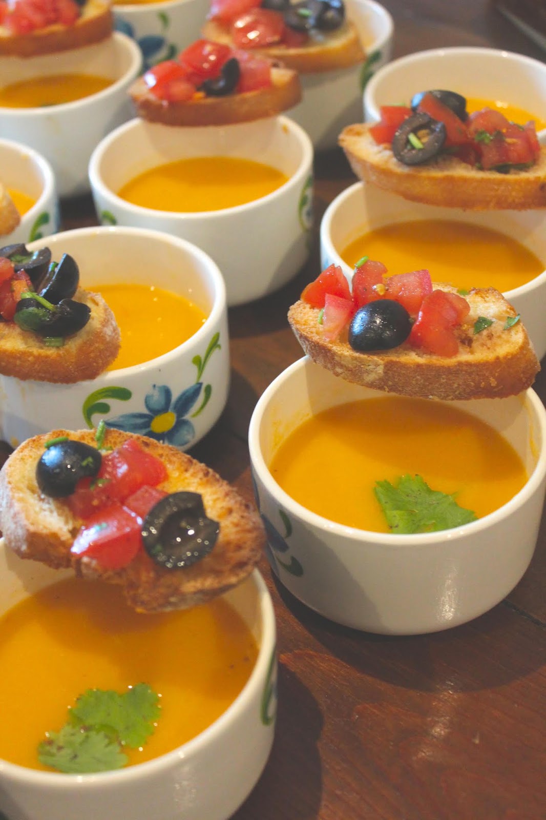 As Minhas Receitas Sopa De Courgete E Tomate Com Bruchetas De Tomate as-minhas-receitas-sopa-de-courgete-e-tomate-com-bruchetas-de-tomate