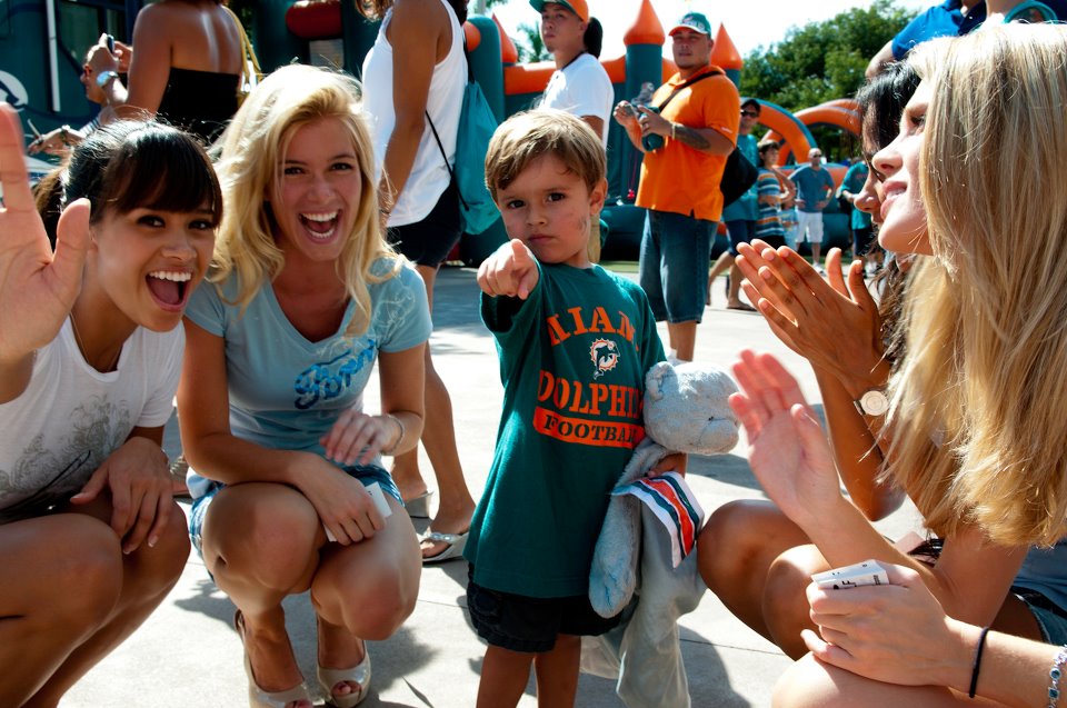 Caroline Gleason Management: CGM Girls at the Miami Dolphins vs ...