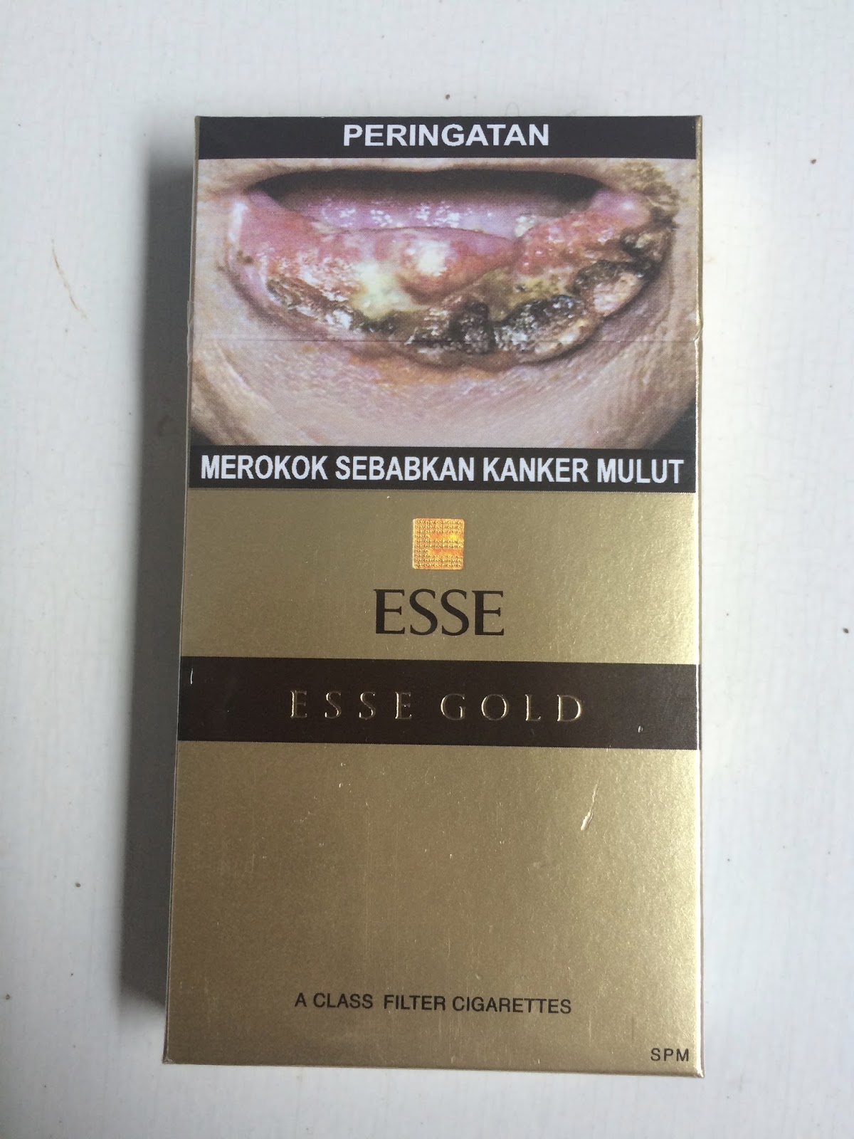 Esse Gold, SPM Superslims dengan Kemasan Elegan dan Stylish - Review Rokok