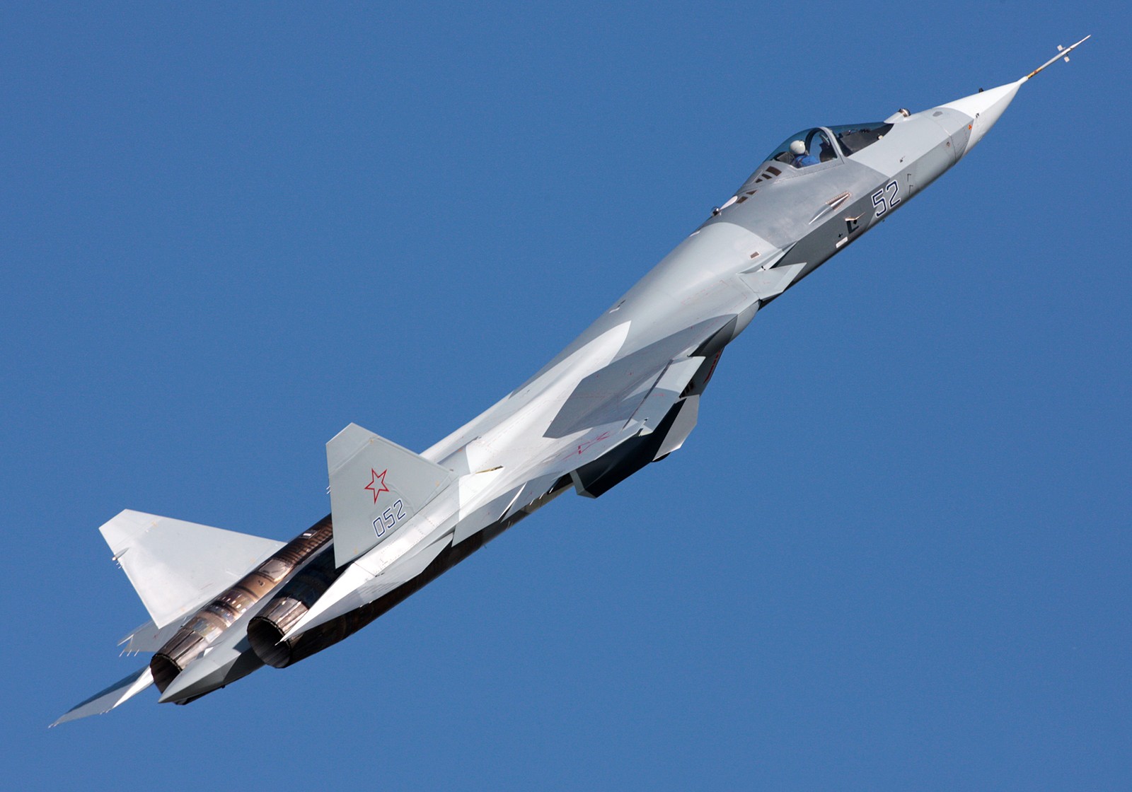 Full Frame: Sukhoi PAK-FA : Ivan's Badass Stealth Fighter