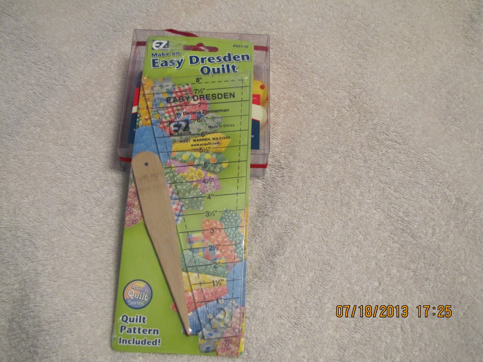 P-Dub's Quilt Stuff : Dresden Plate Pin Cushion and Quilt kit