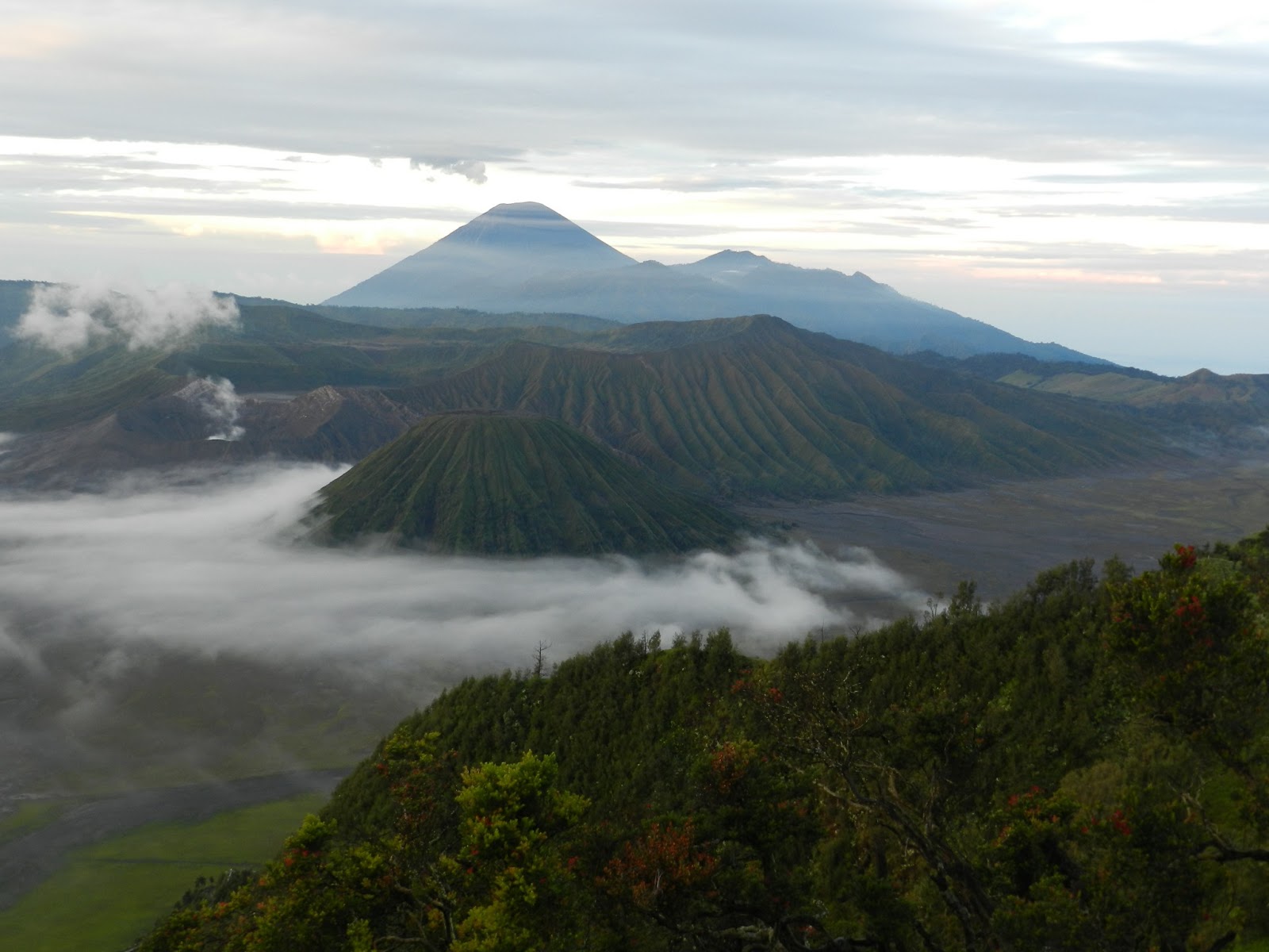 Fiona in Borneo: Bromo and Ijen Volcanoes in Java