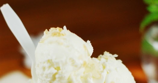 3-Ingredient Creamy Coconut Ice Cream {No Machine Needed} | The Kitchen ...