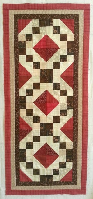 Quilt and Sew Forever: Simply Classic Table Runner Pattern