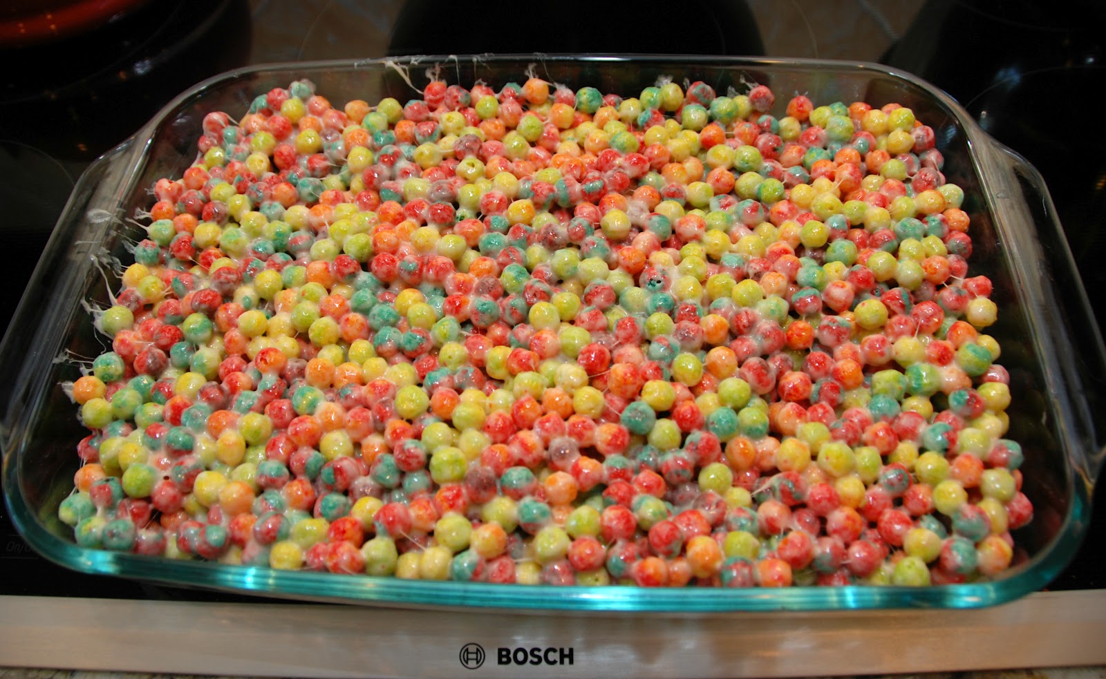 One Creative Housewife: Trix Treats