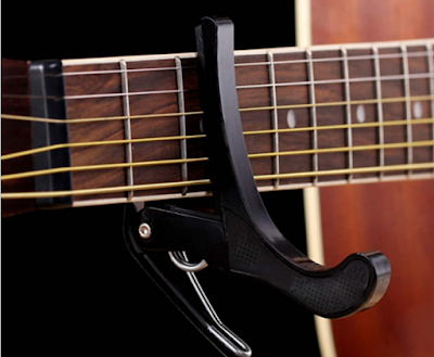 Learn Guitar In Twenty Hours: Capos