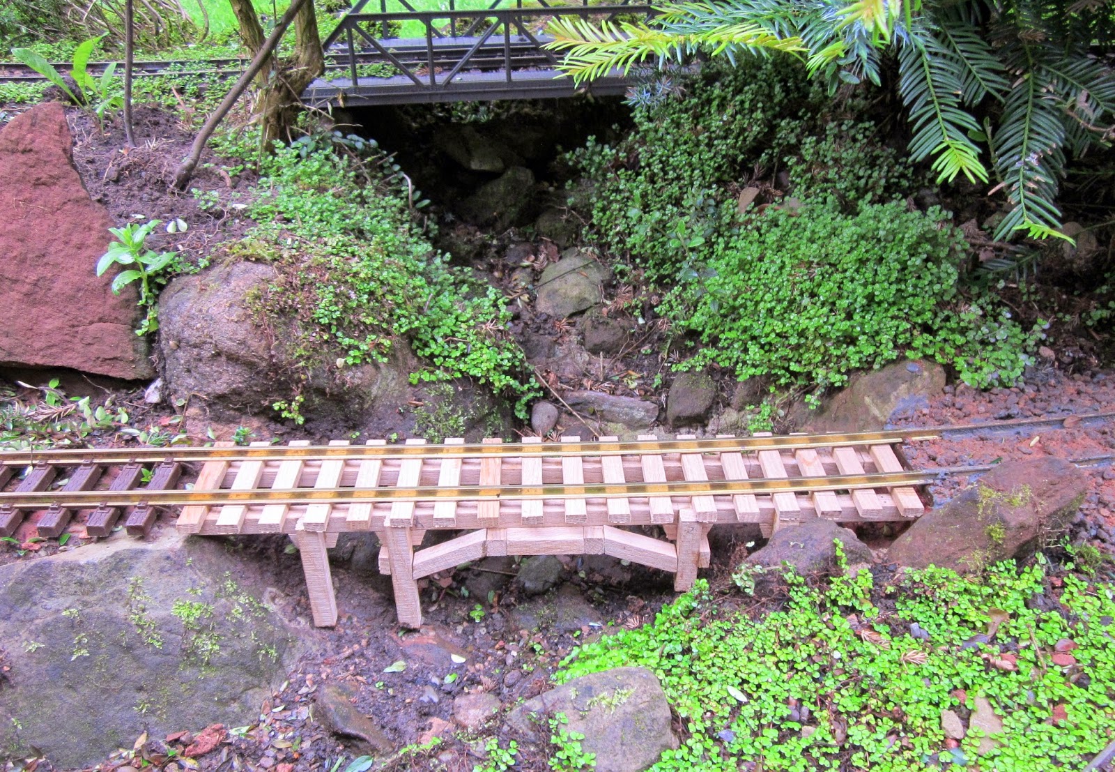 Peckforton Light Railway: How I constructed a small wooden trestle bridge