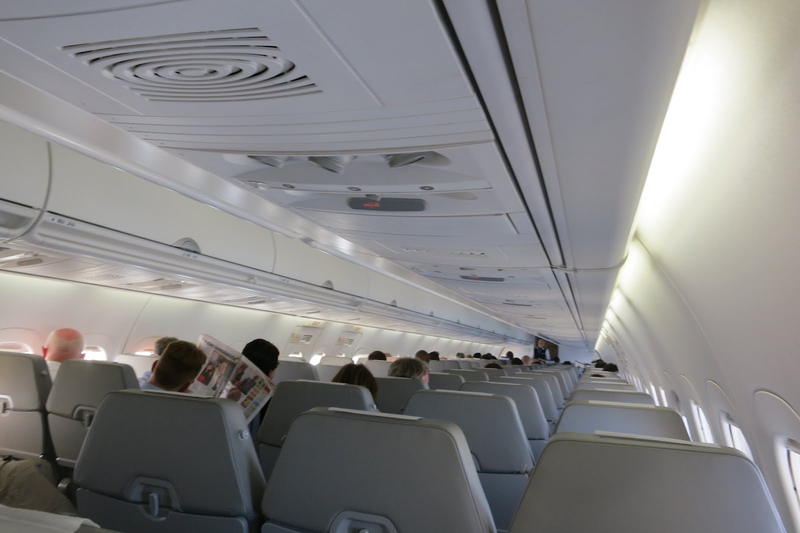 Charles Ryan's Flying Adventure: Flying with Blue1 and the Boeing 717 ...