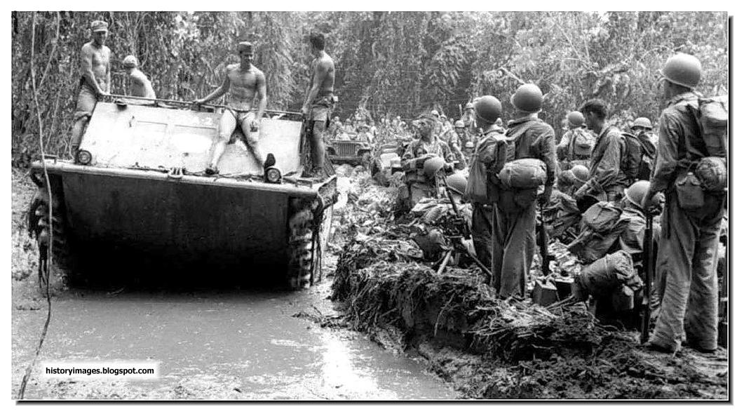 HISTORY IN IMAGES: Pictures Of War, History , WW2: AMERICAN SOLDIERS IN ...